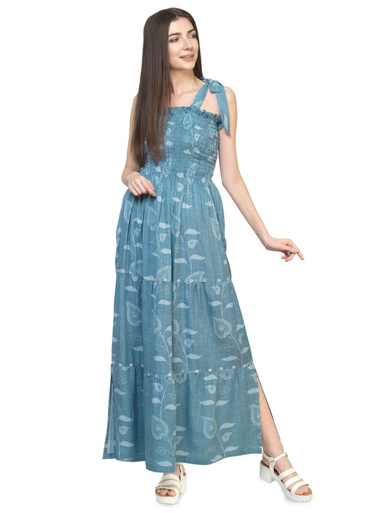 Latest Fashion of Most Trendy and Stylish Ladies Maxi Dresses