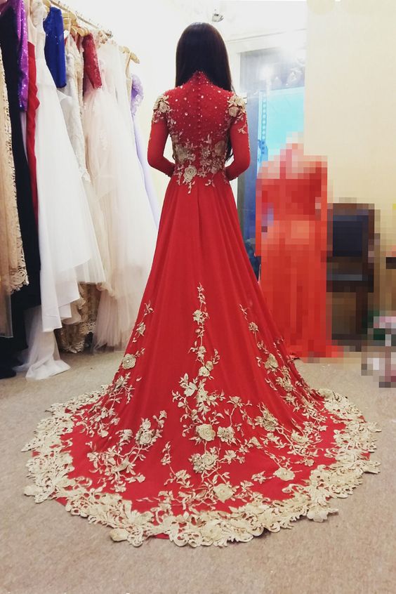 Latest Wedding Maxis Long Tail Dresses Designs Collection 2018-2019