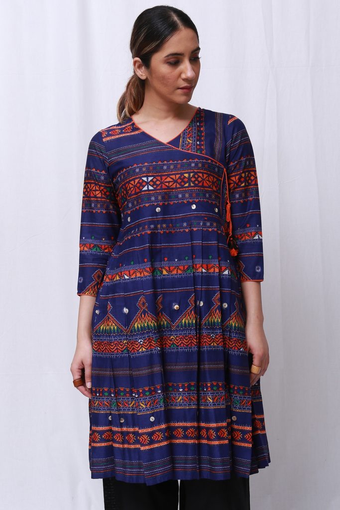 Top 7 Best Designer Summer Lawn Collections 2024-25 to Buy