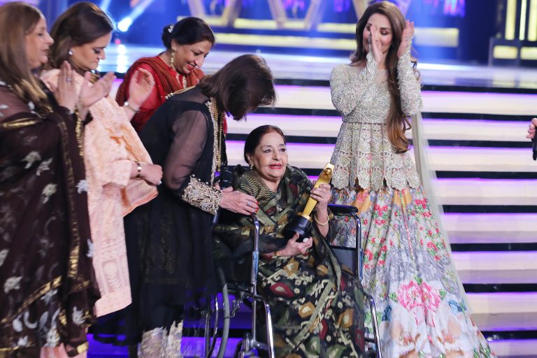 Best Award Show of the Season PEL 5th Hum Awards 2017 Full Highlights