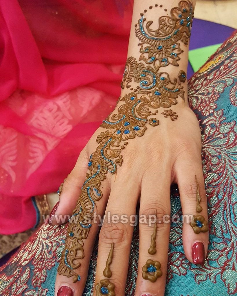 Stylish Glitter Mehndi Designs Trends 2025-26 Latest Collection