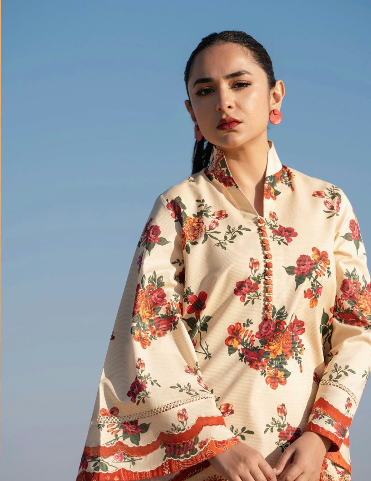 Sapphire Lawn Beautiful Printed Summer Dresses Collection 2024 (15 ...