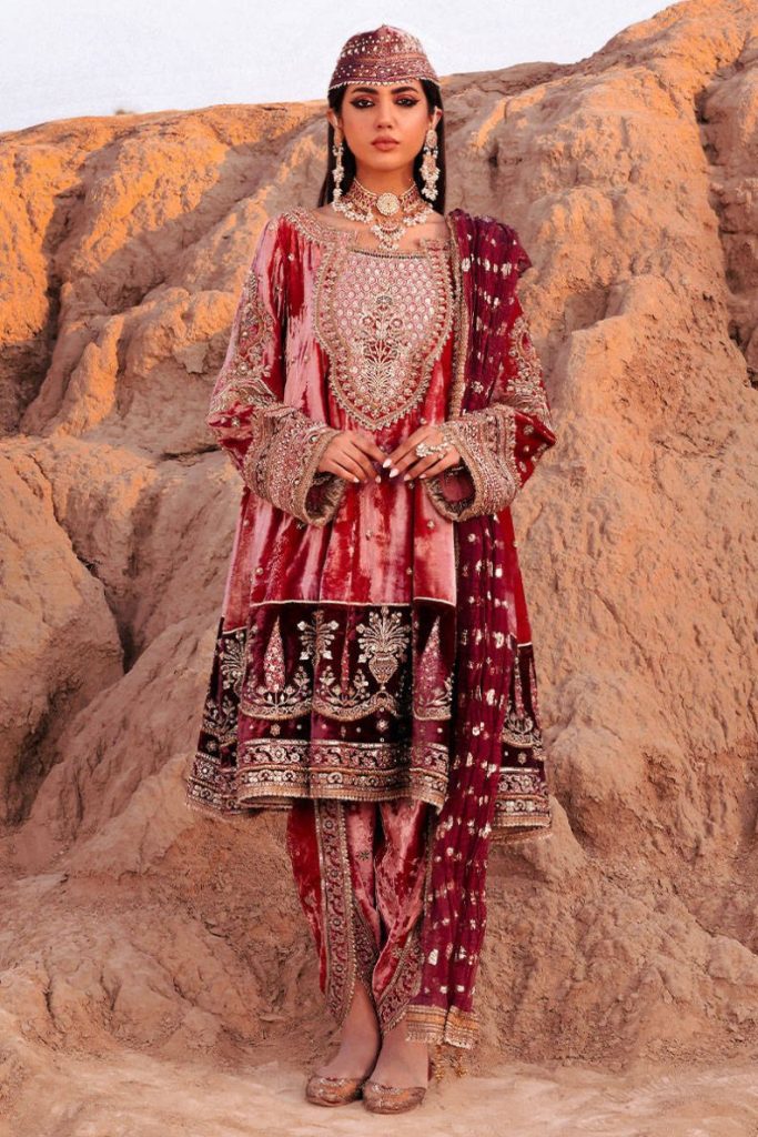 Mohsin Naveed Ranjha Pakistani Designer Bridal Dresses Collection (71) - StylesGap.com