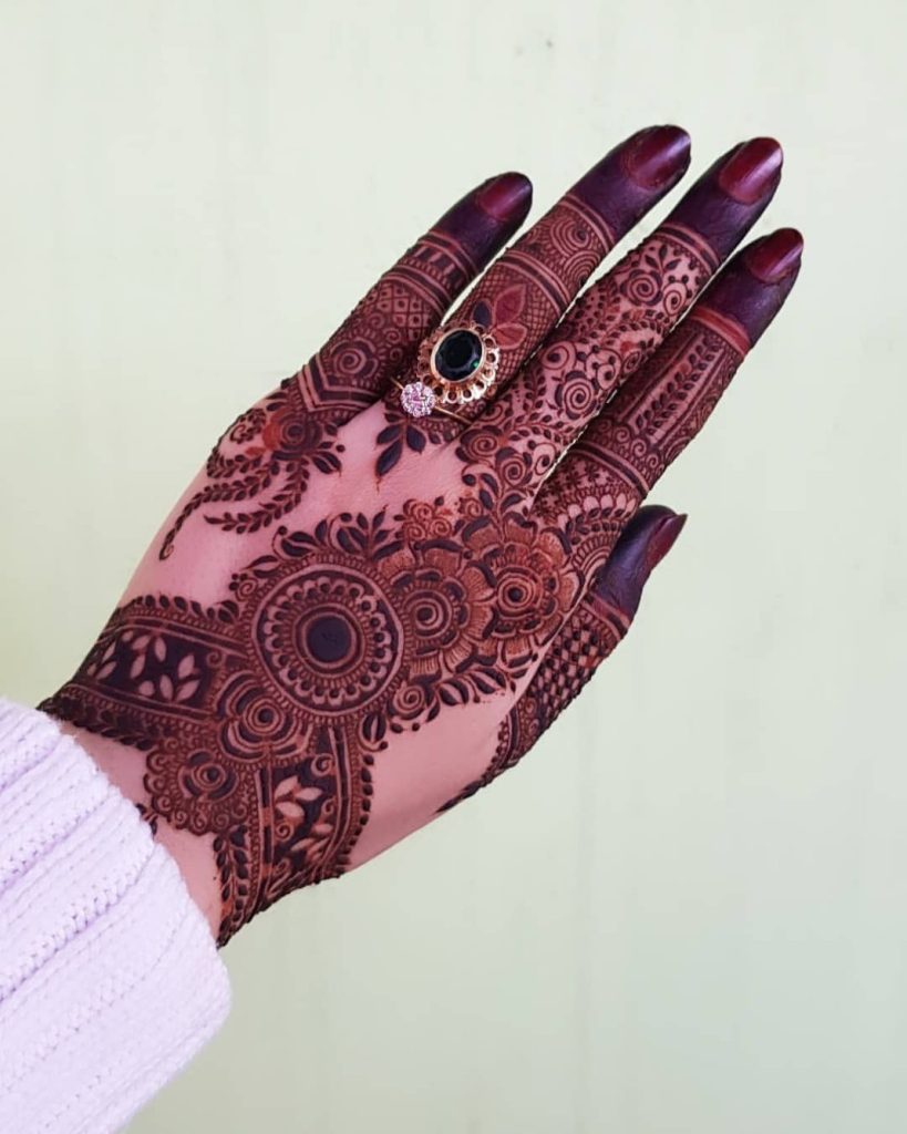 Latest Eid Mehndi Designs Stylish Best Collection (15) - StylesGap.com