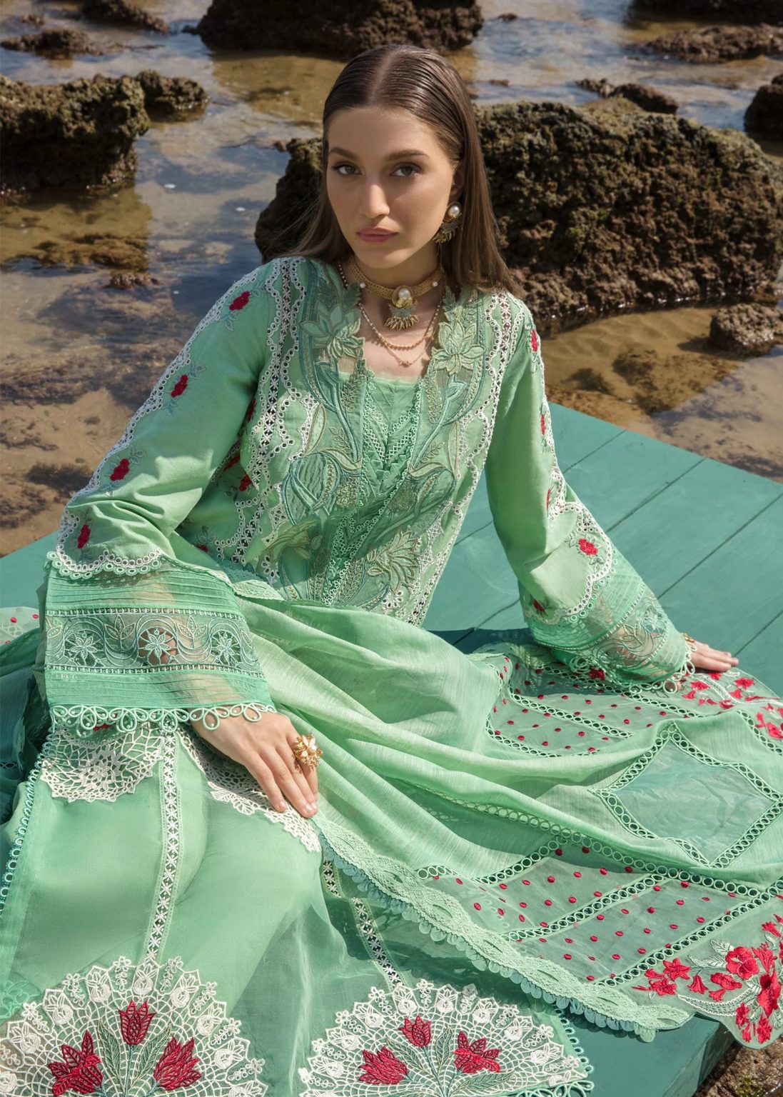 Crimson Luxury Lawn Collection 2023 - Best Pakistani Lawn Suits