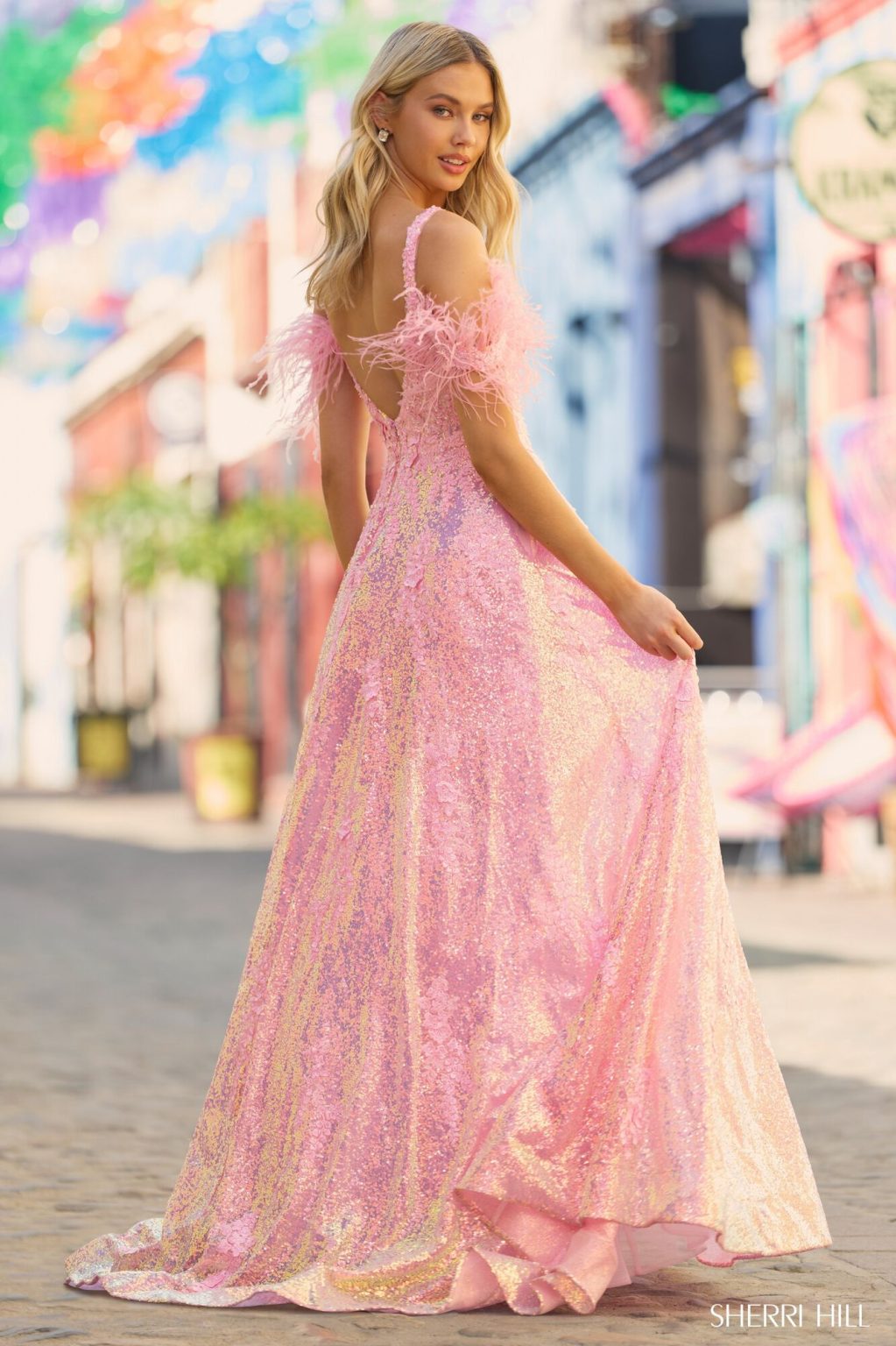 Latest & Most Popular Prom Dress Trends You Must Know (35) - StylesGap.com