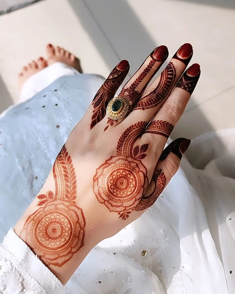 Simple & Easy Finger Mehndi Designs and for toes (5) - StylesGap.com
